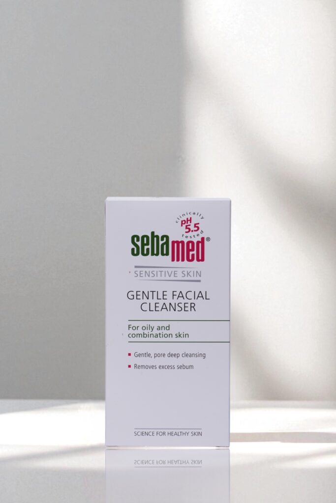 Sebamed gentle facial cleanser for oily & combination skin - Dermavilla ...